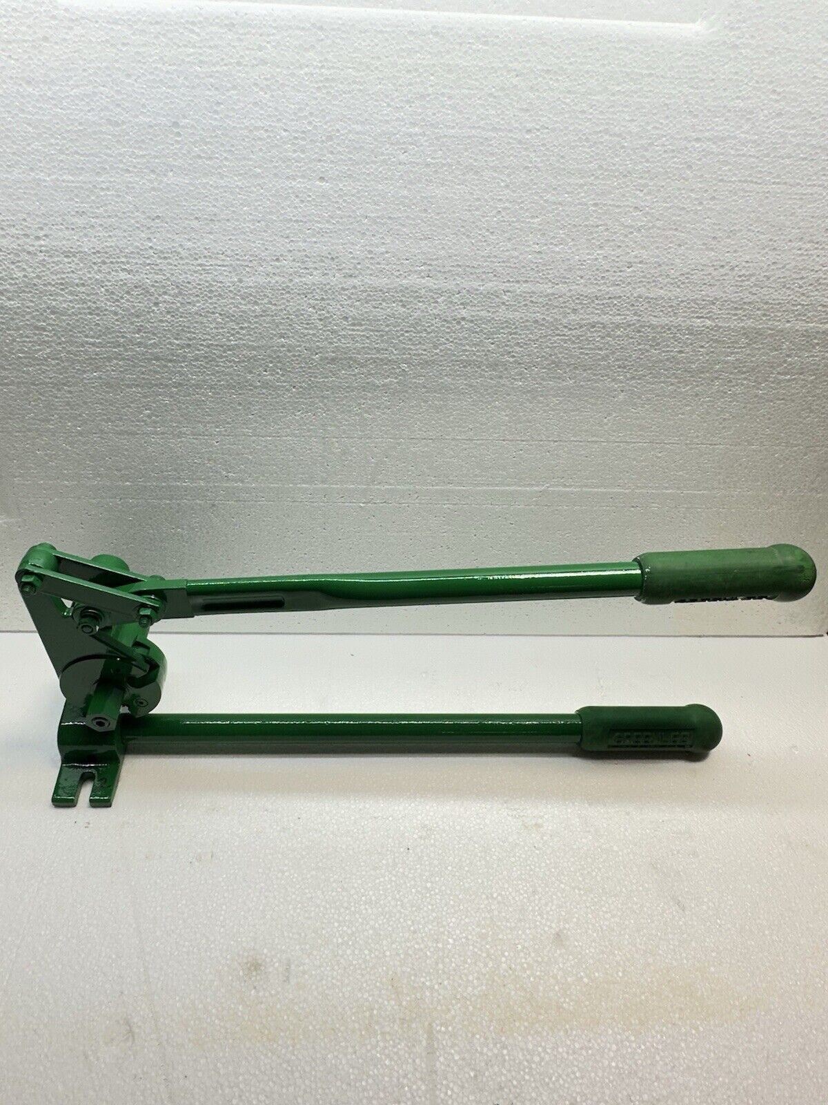 Greenlee 36587 Threaded Rod Cutter - Bench Mount #2 — Buys Galore
